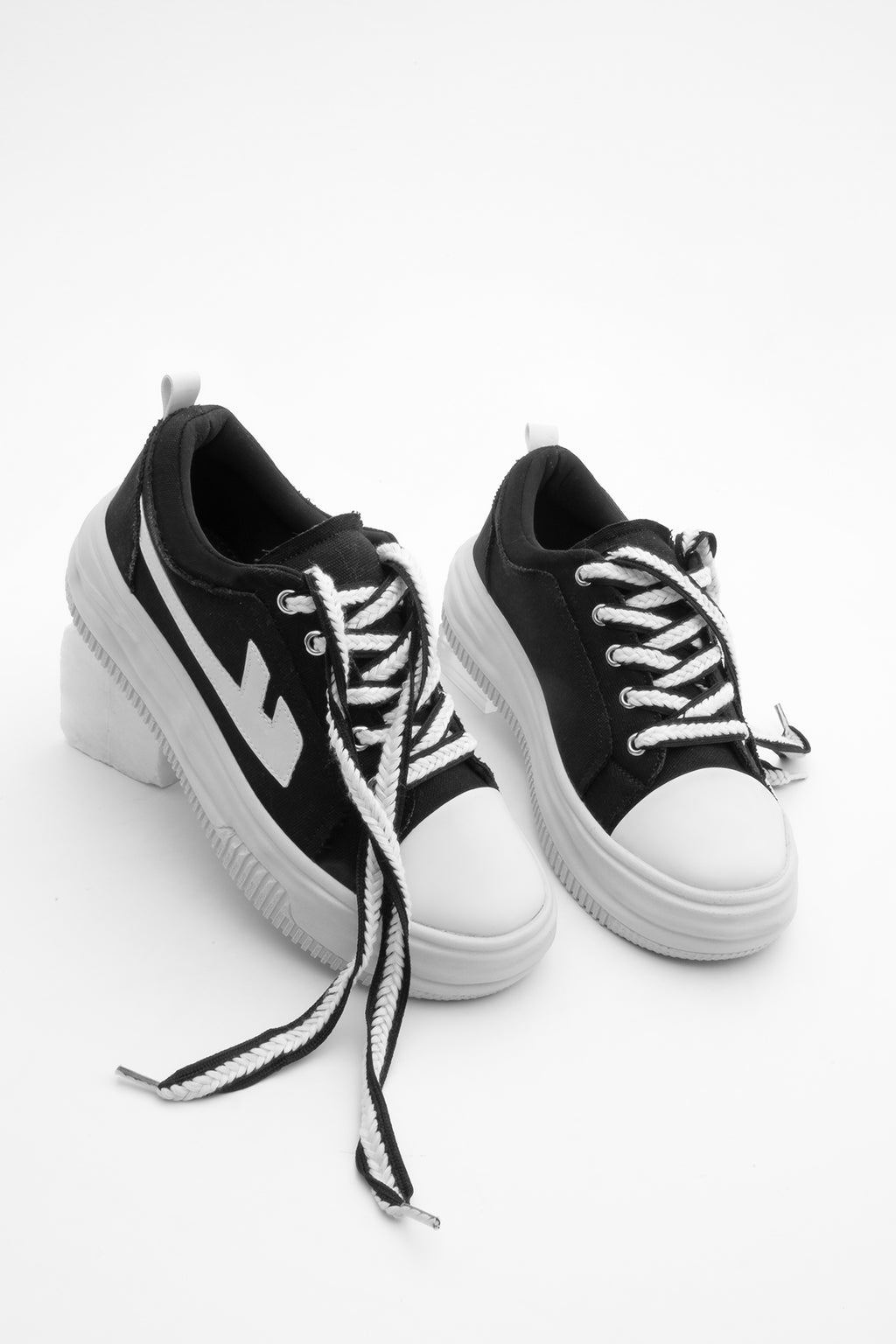 Kadın Sneaker Kalın Taban Spor Ayakkabı Arhes Siyah I Marjin